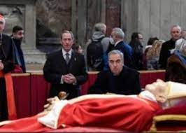 FUNERAL DE BENEDICTO XVI SERÁ ANTE MILES DE FIELES EN PLAZA SAN PEDRO ...