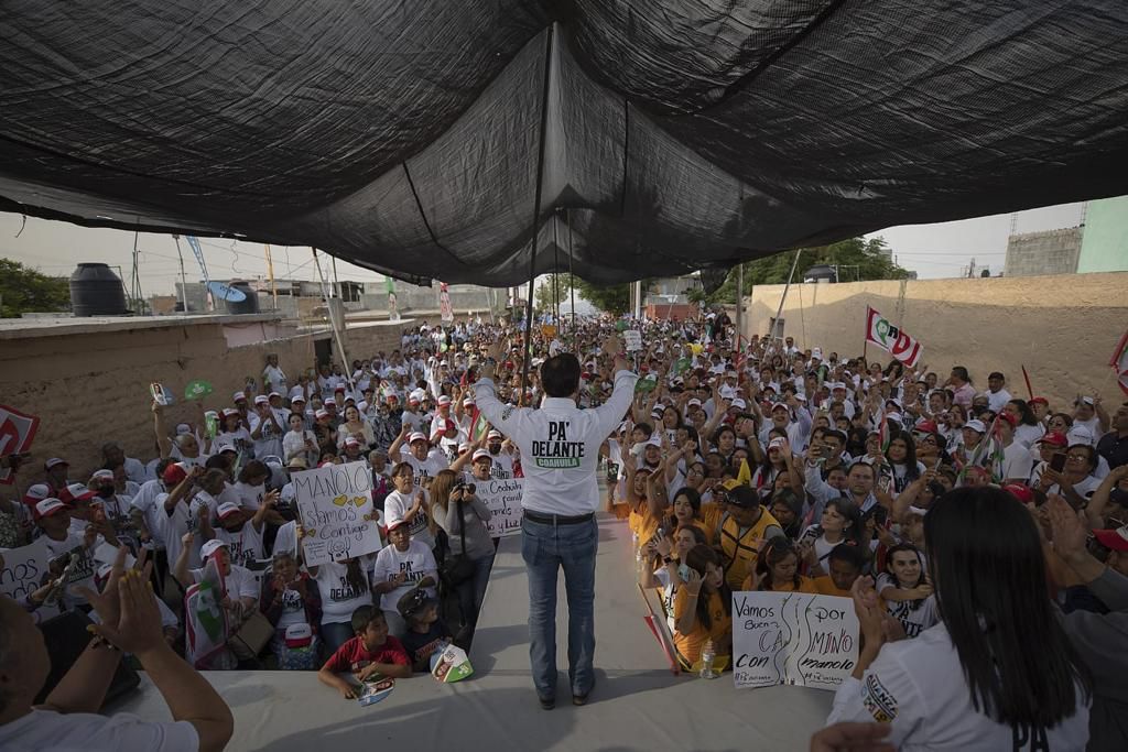SÚPER BECAS Y CRÉDITOS PARA NUESTROS JÓVENES: MANOLO - Radio Medios